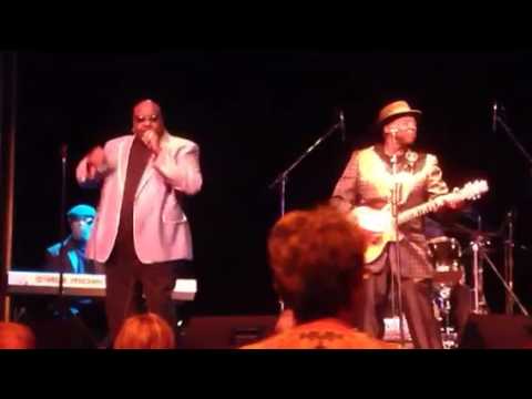 Syria T. Berry "Do you love me" - YouTube