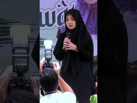 Ning Umi Laila Gagal Fokus dengan Juru Photo #ningumilaila #shorts  #youtubeshorts  #viralvideo