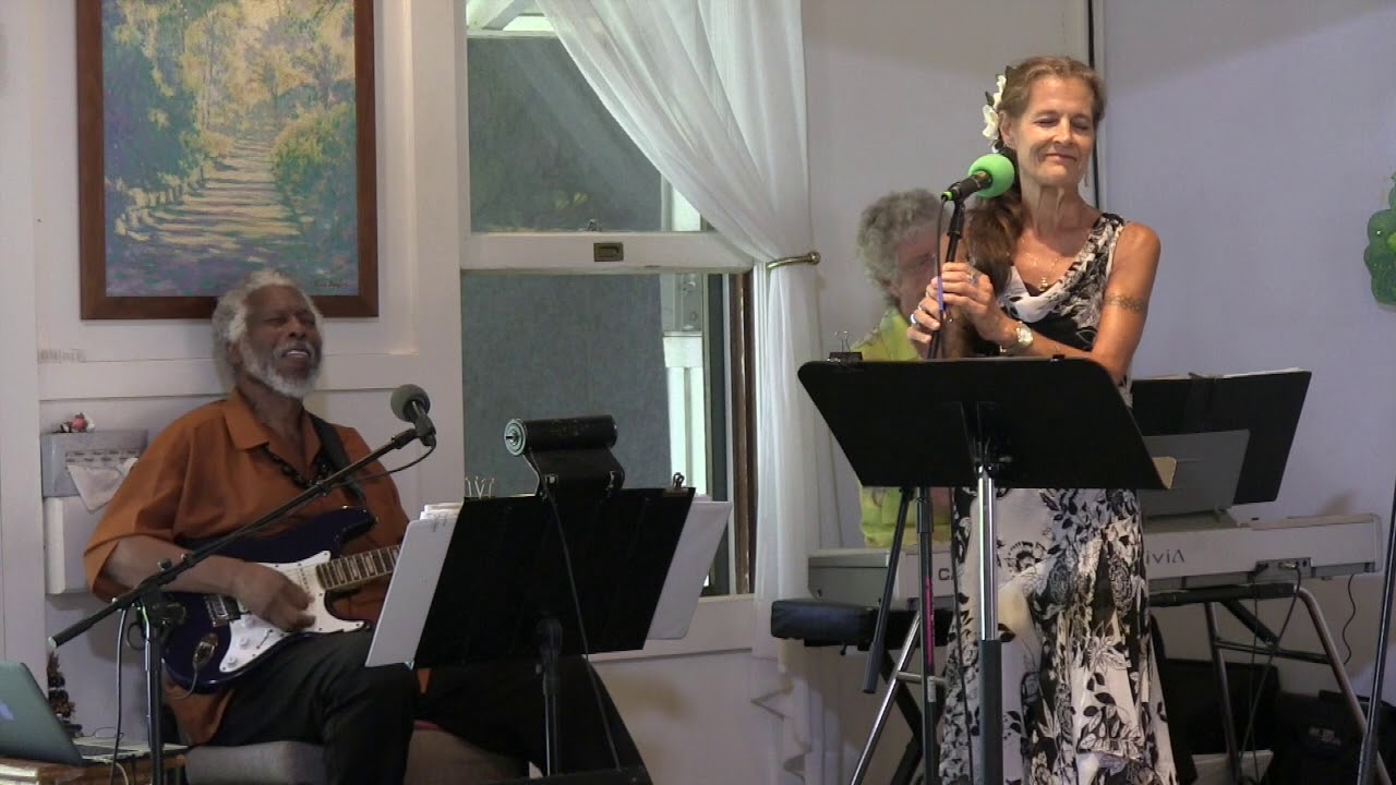 Christie Ellison and Curt Lee sing Bridge Over Troubled Waters - YouTube
