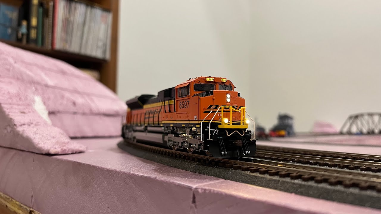 BNSF power move with new locomotive - YouTube