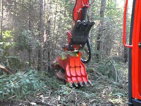 Kubota X080 running an AFE Disc Mulcher made for excavators! - Advanced ...