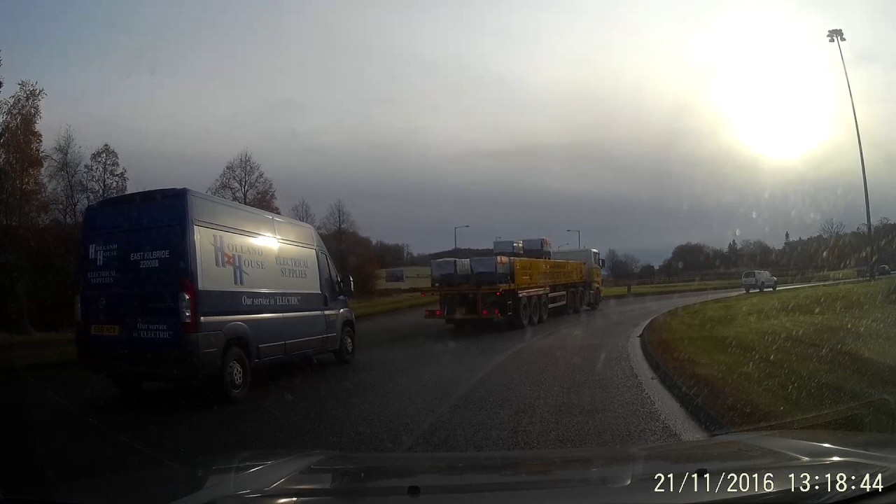 Keir Roundabout Incident 21st November 2016 Dashcam Video - YouTube