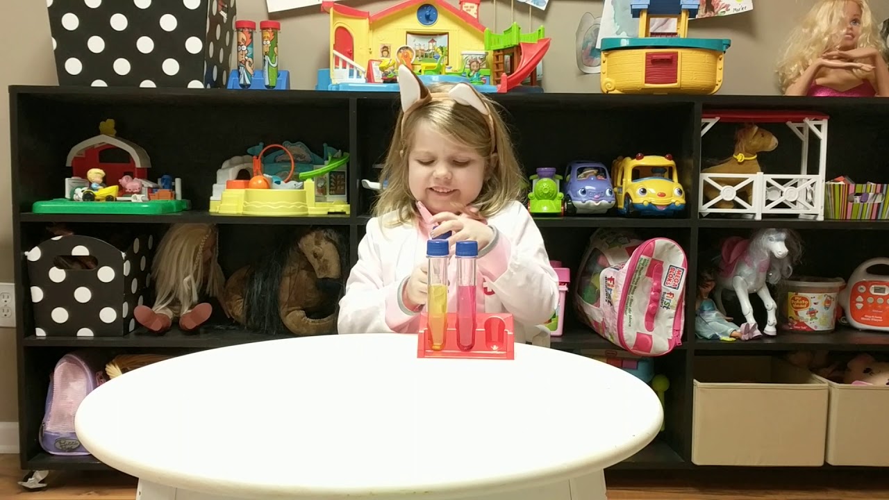 CRAZY SCIENCE EXPERIMENT WITH WATER AND FIZZY COLOR TABLETS - YouTube