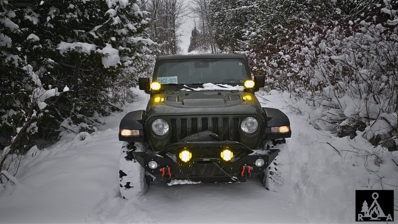 WINTER WONDERLAND: Deep into Winter Snow with my Jeep - YouTube