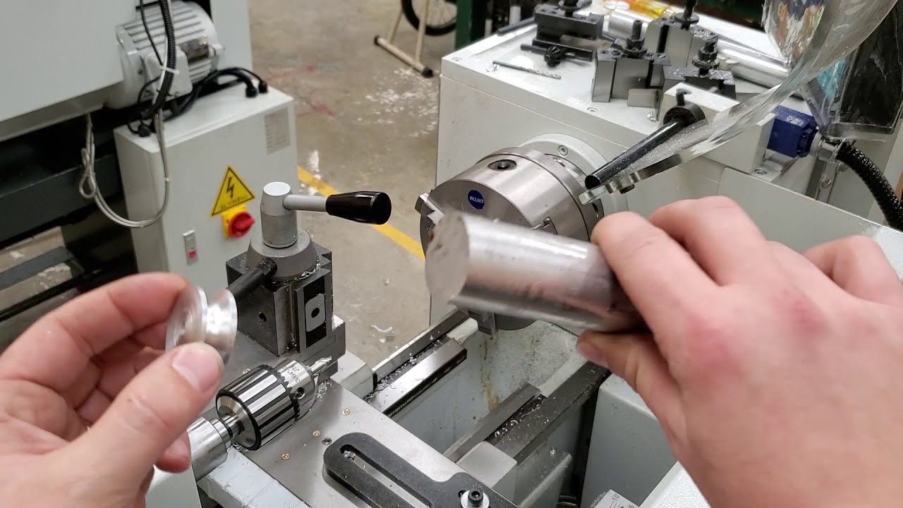 MAKE A BASIC METAL PULLEY ON THE LATHE - YouTube