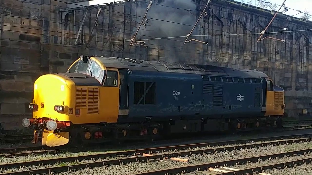 Harry Needle 37610 start up at Carlisle - YouTube