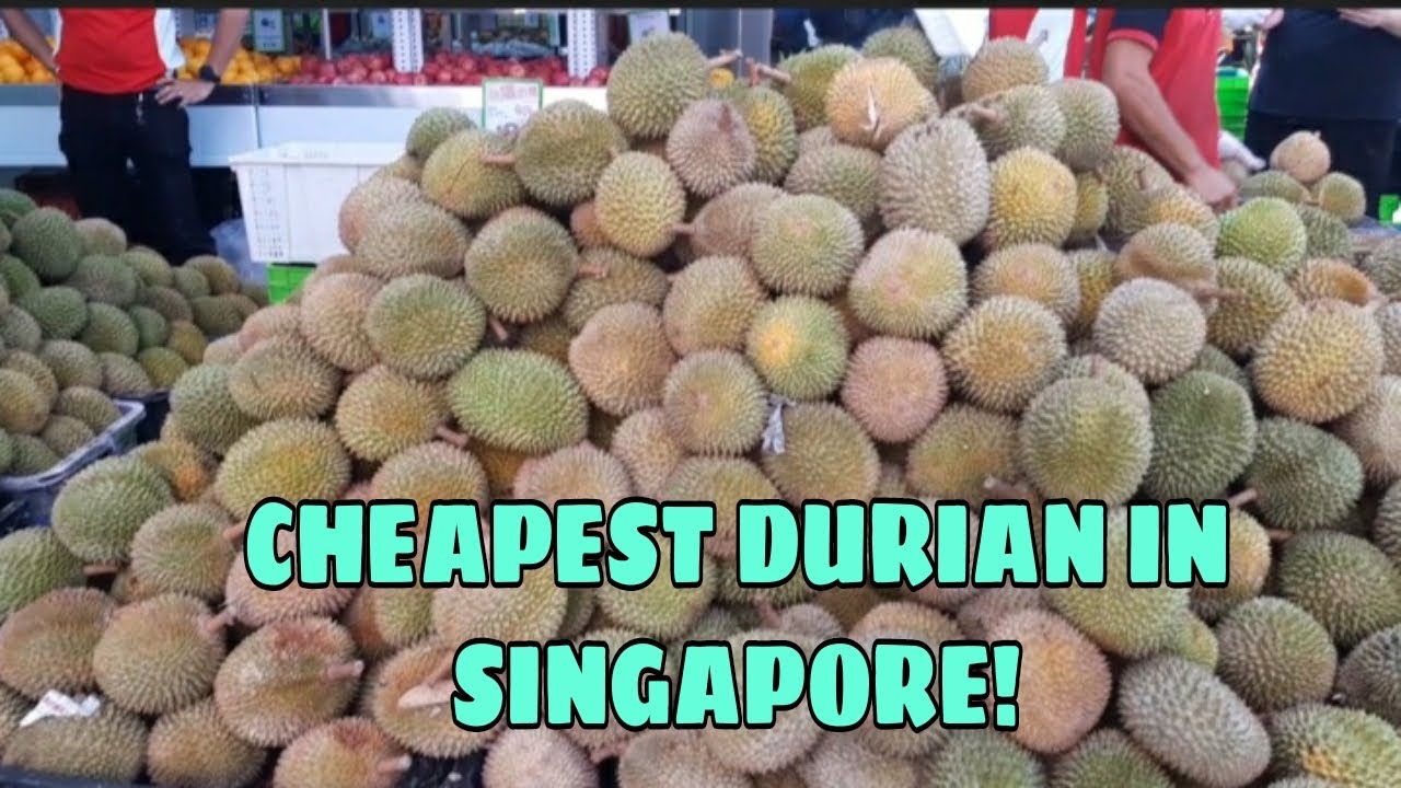 LONG QUEUE FOR CHEAPEST DURIAN AT BEDOK CENTRAL SINGAPORE - YouTube