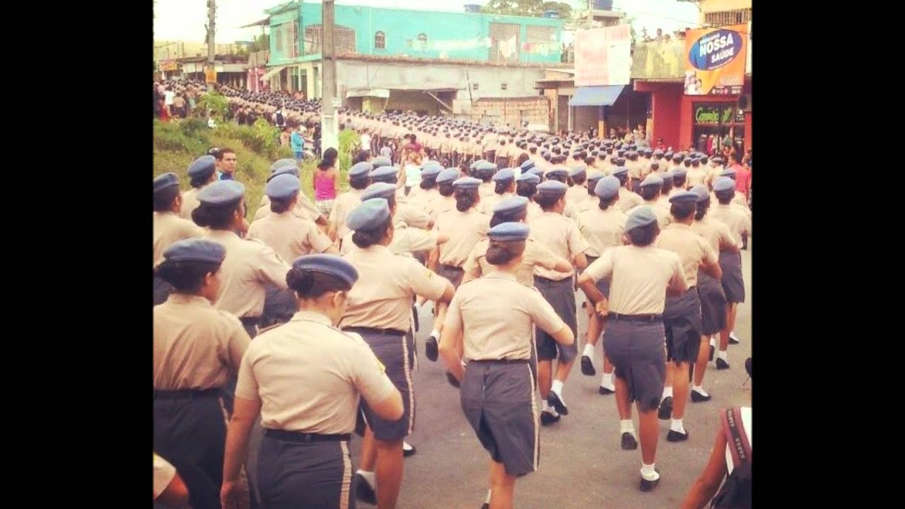 Banda Marcial fênix CMPM IV - YouTube