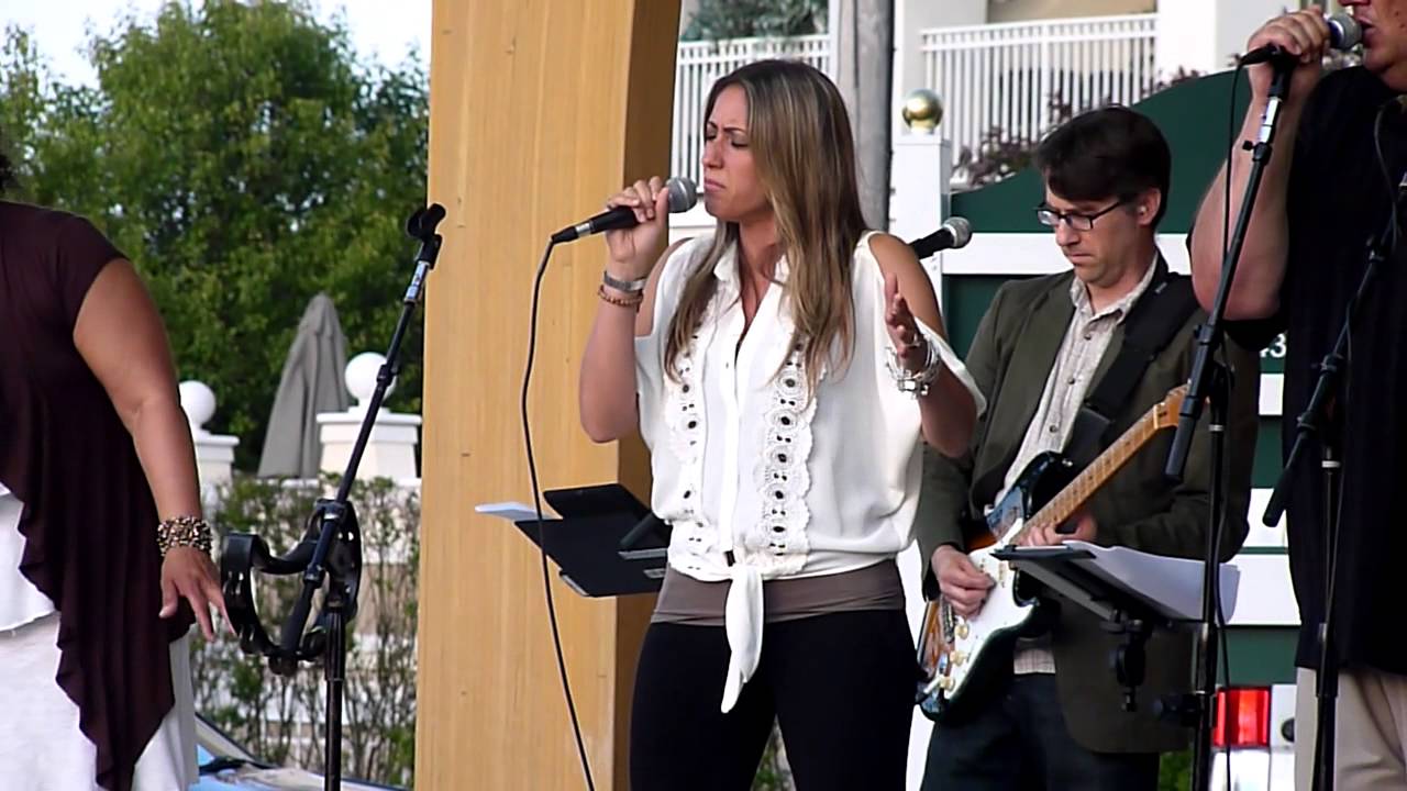 Jillian Rhys McCoy - Philadelphia Funk Authority - Chain of Fools - YouTube