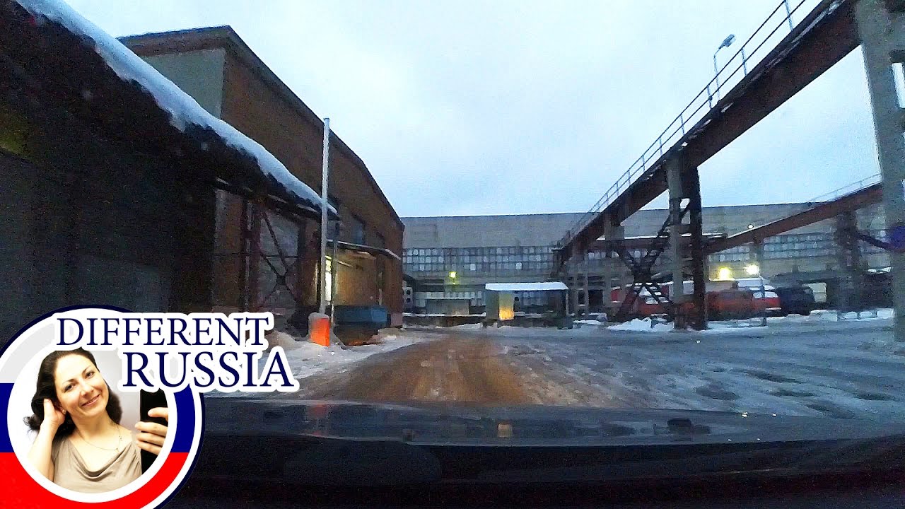 Moscow Popular Computer Store at an Old Factory. We Buy Christmas Gifts ...