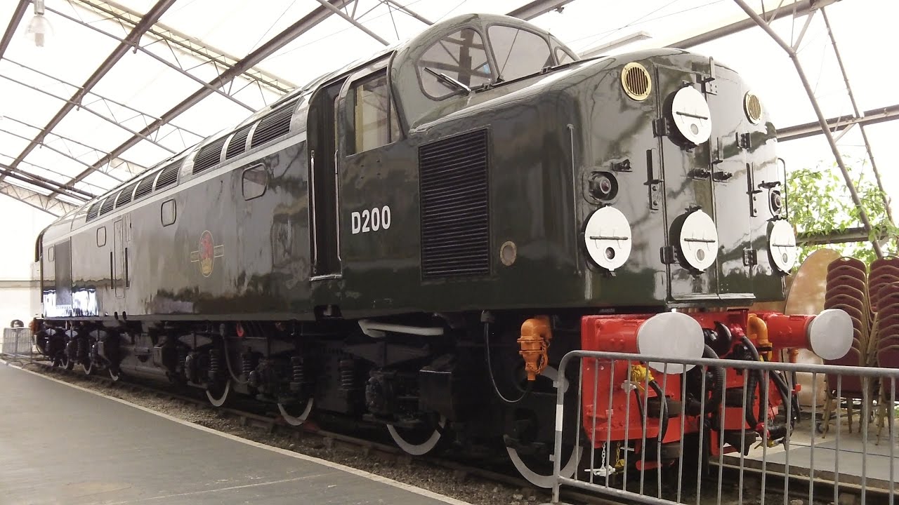 Class 40 D200 refurbished in NRM South yard tent. Nov 2016 - YouTube