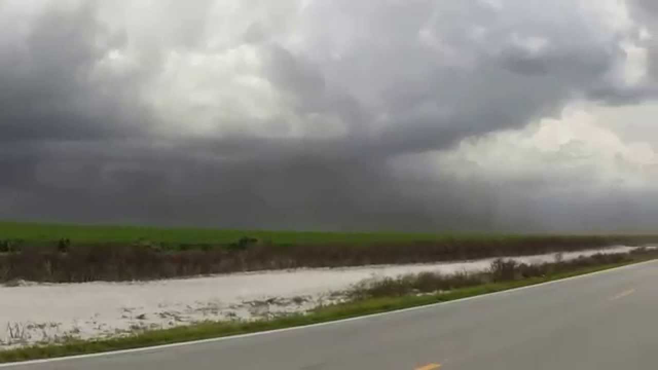 Belle Glade dust storm 9 June 2015 - YouTube