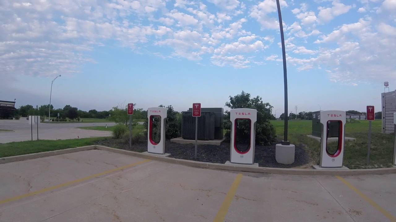 Tesla - Columbia, MO Super Charger - YouTube