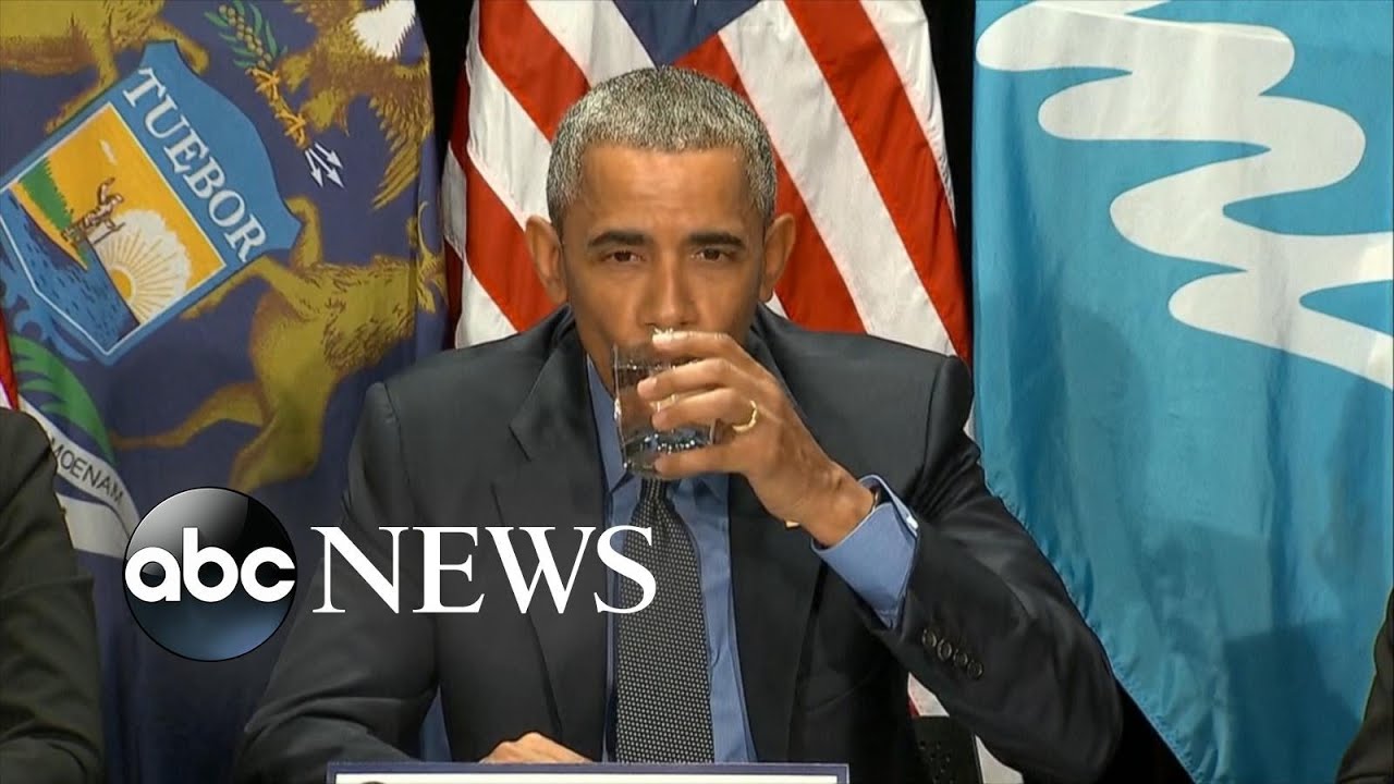 President Obama Drinks Glass of Filtered Flint Water - YouTube