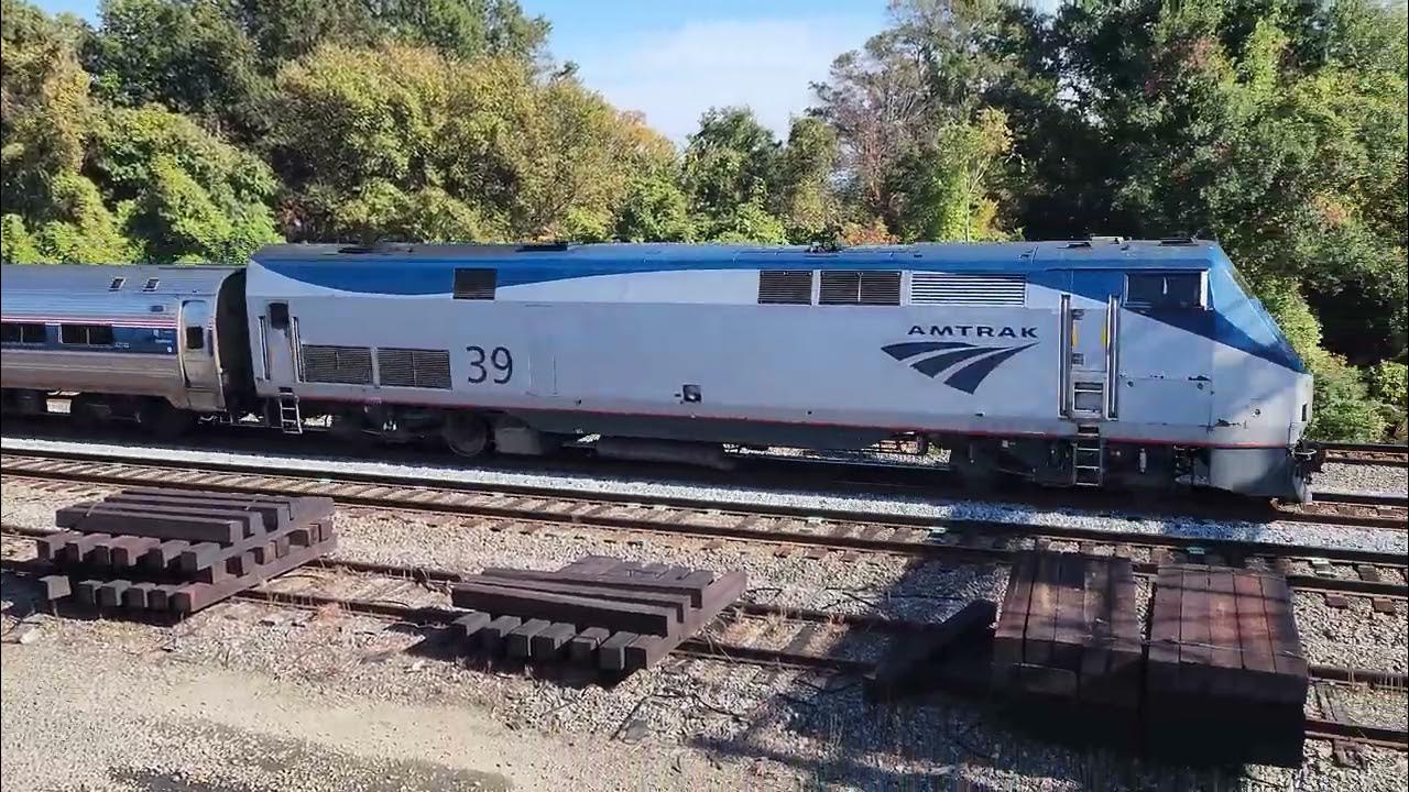 Amtrak P42DC 39 leads a Northeast Regional train southound - YouTube