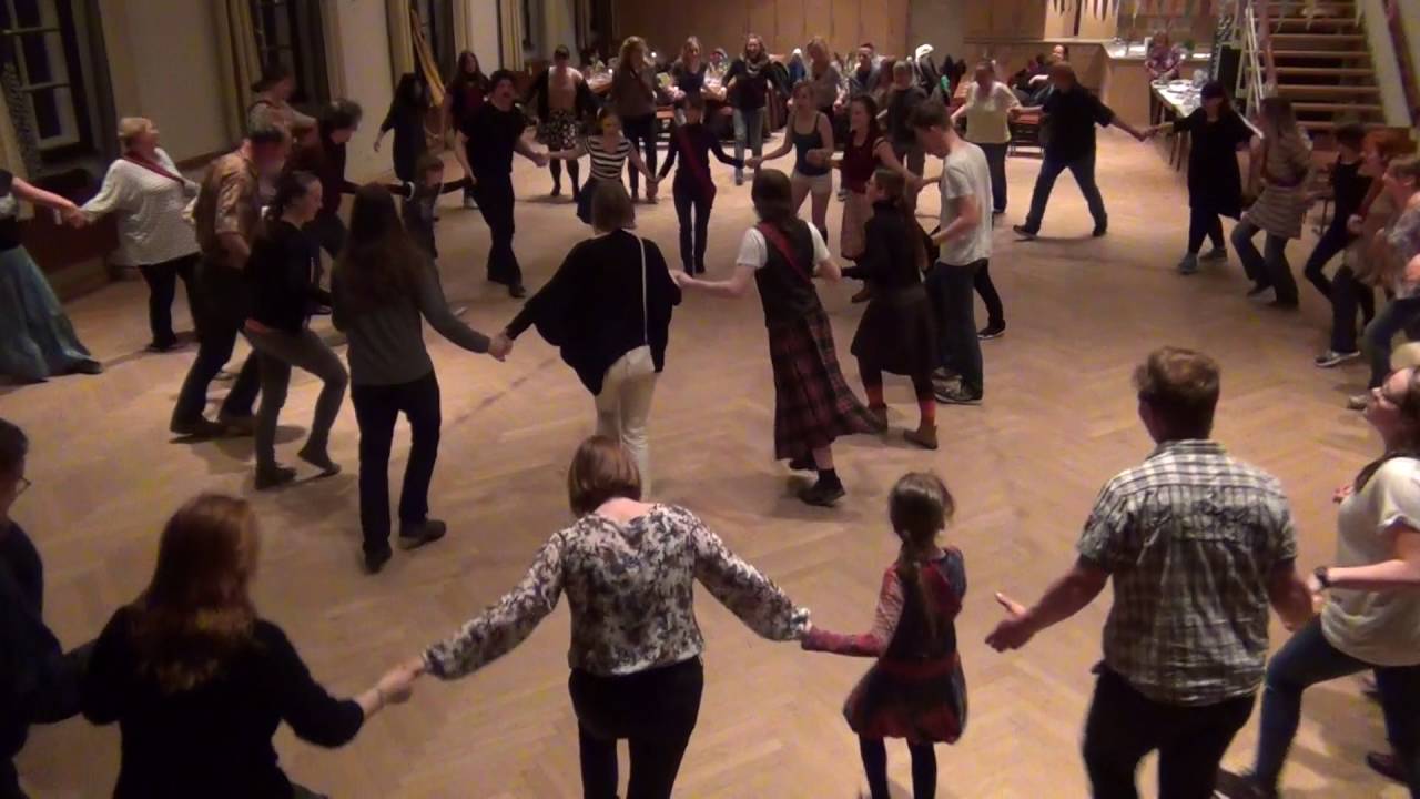 Spring Ceilidh 2016: Circassian Circle - YouTube