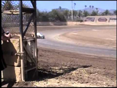 Sonny Nutter Sliden in Midgets & Sprint Cars Ventura Speedway 2014 ...