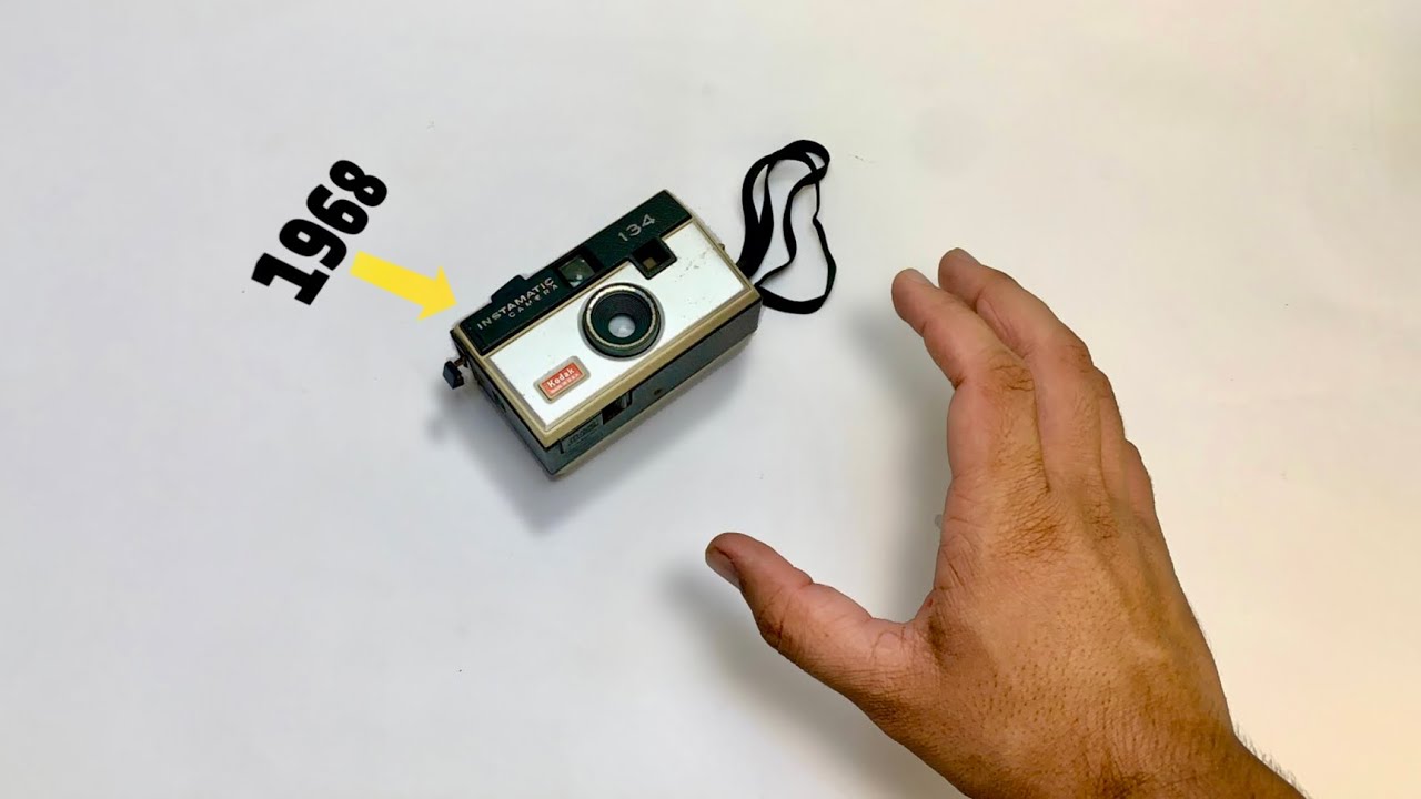 A camera from 1968, Kodak instamatic - YouTube