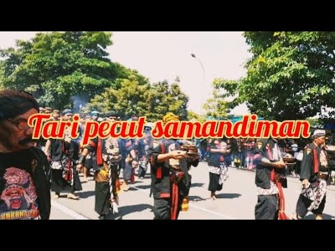 tari pecut samandiman 1000 barong menyambut hari jadi kabupaten kediri ...
