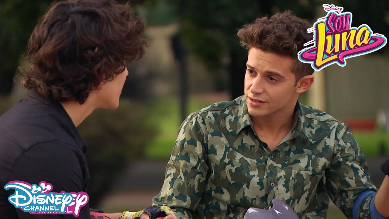Darul lui Matteo pentru Luna | Soy Luna | Disney Channel - YouTube
