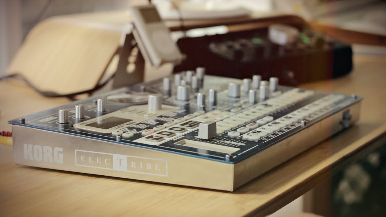 Summer glow | Ambient, Downtempo | Korg EMX-1 - YouTube