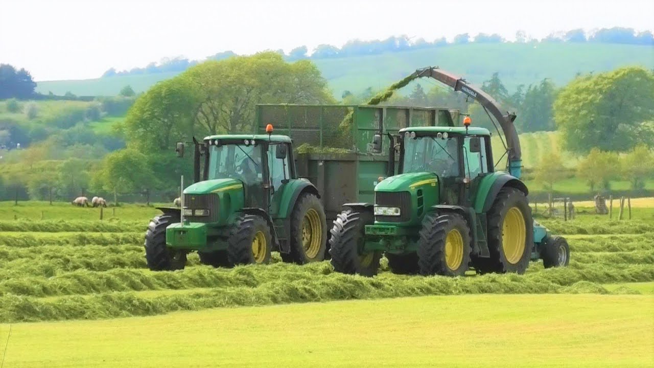 Silage 23' RECO DRAG and John Deere tractors carting 17th May 2023 ...