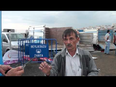 KURBAN PAZARINDA BIÇAK SATAN