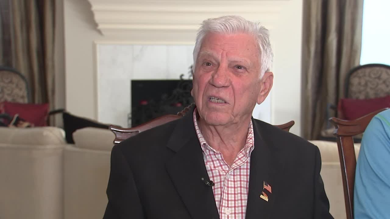Retired Clear Lake High School basketball coach receives Morgan Wootten ...