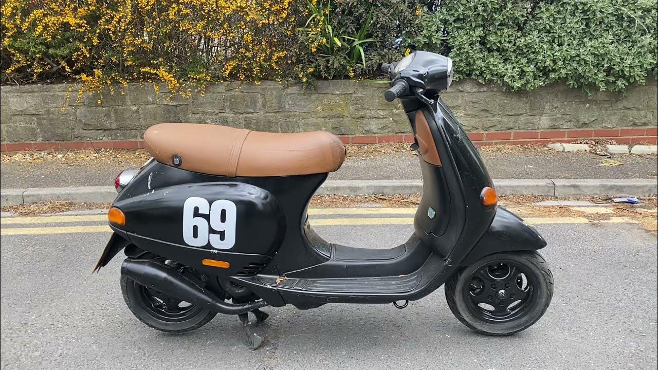 2003 Vespa ET2 50cc - YouTube