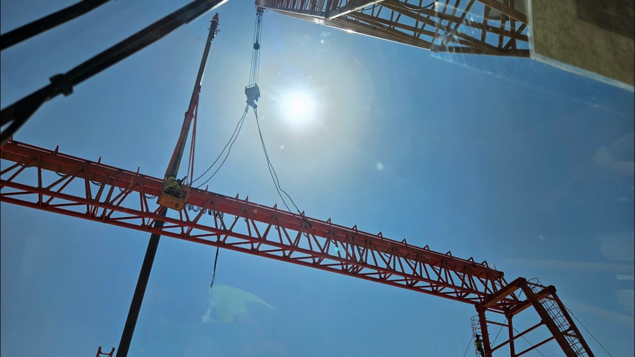 Laheq Gantry Crane Assembly||Amazing Crane Video - YouTube