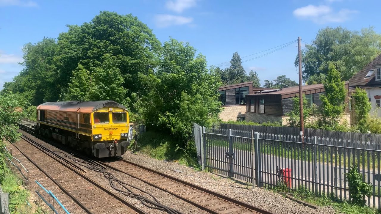 Class 66 | 66413 ‘Lest We Forget’ | Tones | Freightliner - YouTube