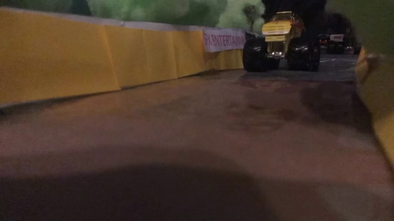 Goldberg vs WCW Nitro Machine: Monster Jam World Finals 1 Reenactment ...