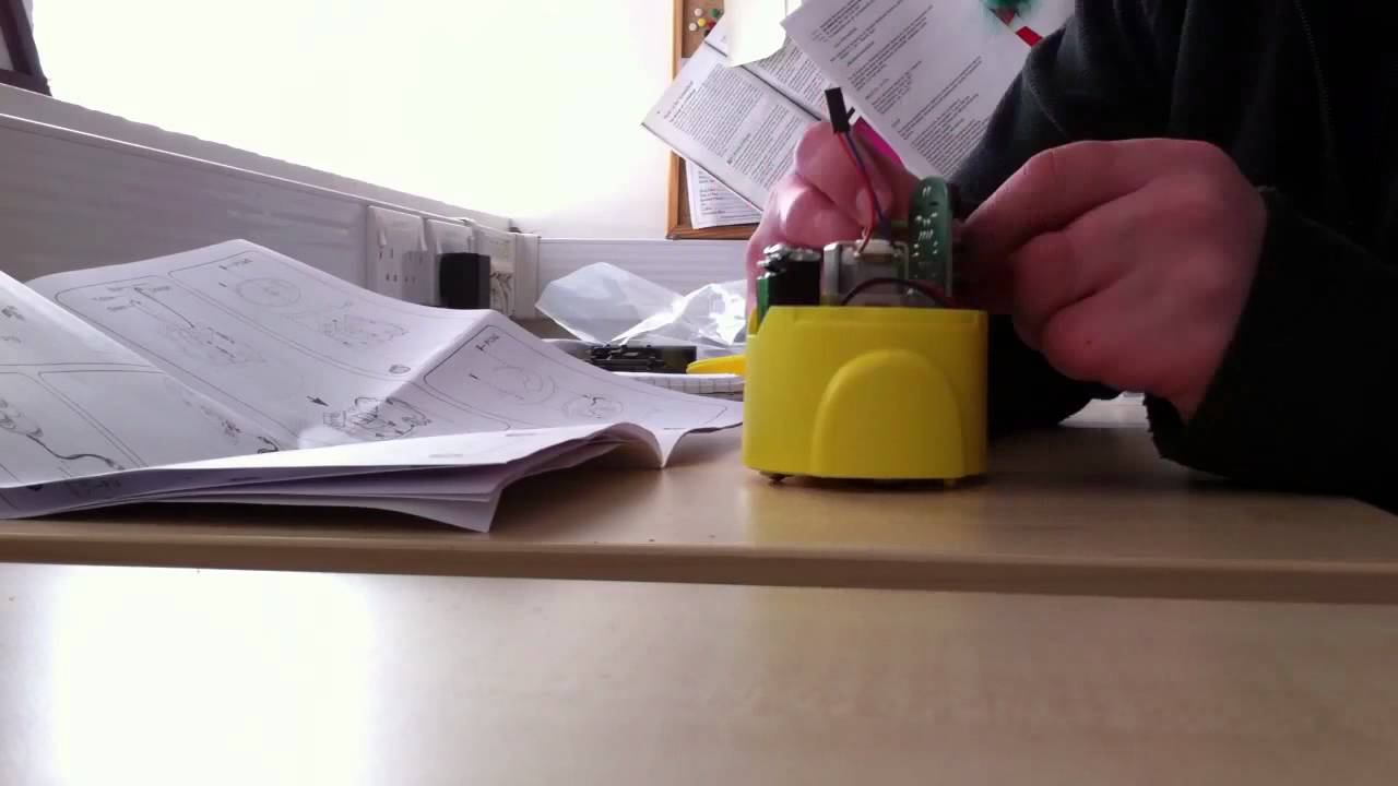 Line following robot: Robot Awesome. - YouTube