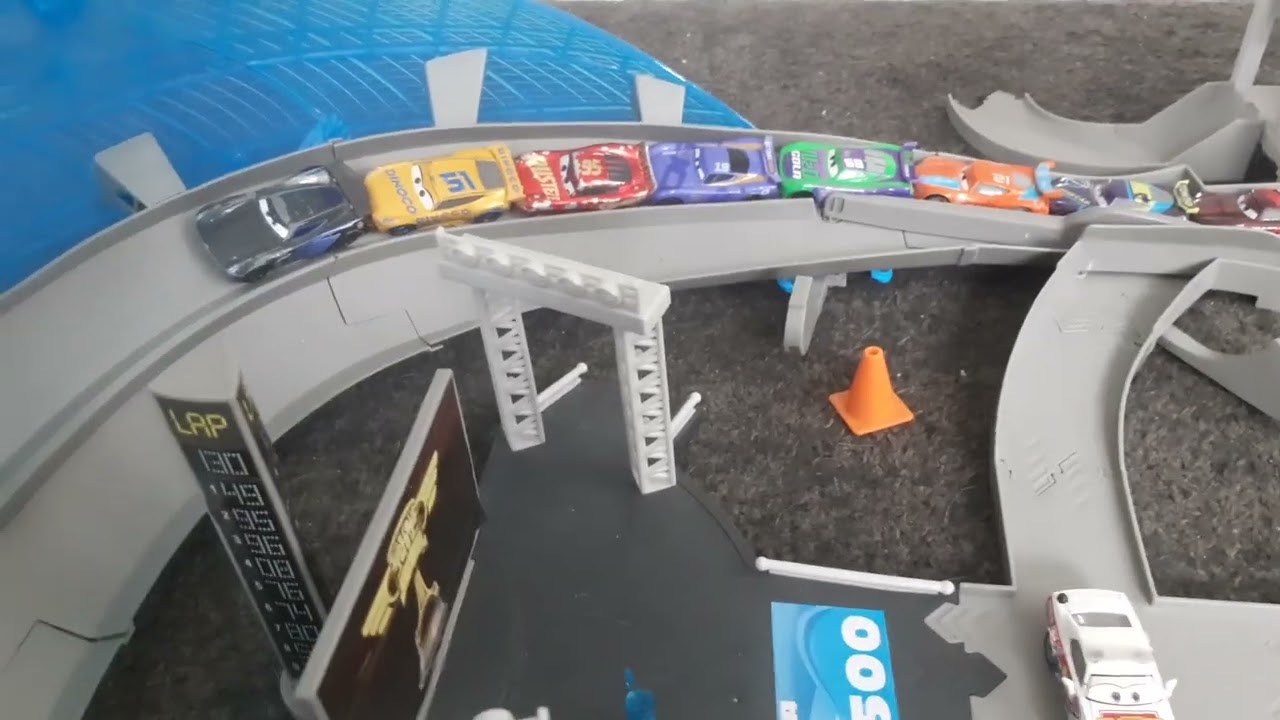 disney pixar cars 3 florida 500 speedway race - YouTube