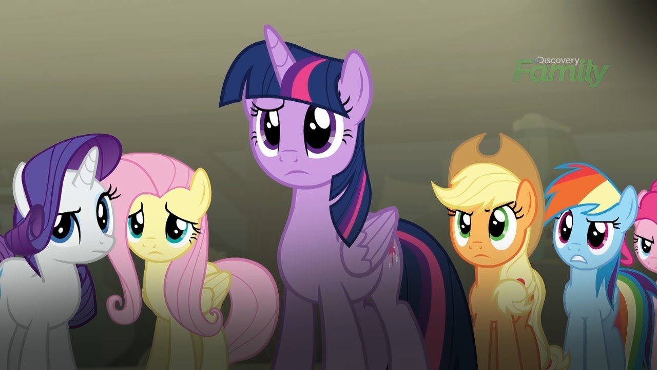 My Little Pony Full 37 second Clip of Season 5 Premiere! - YouTube