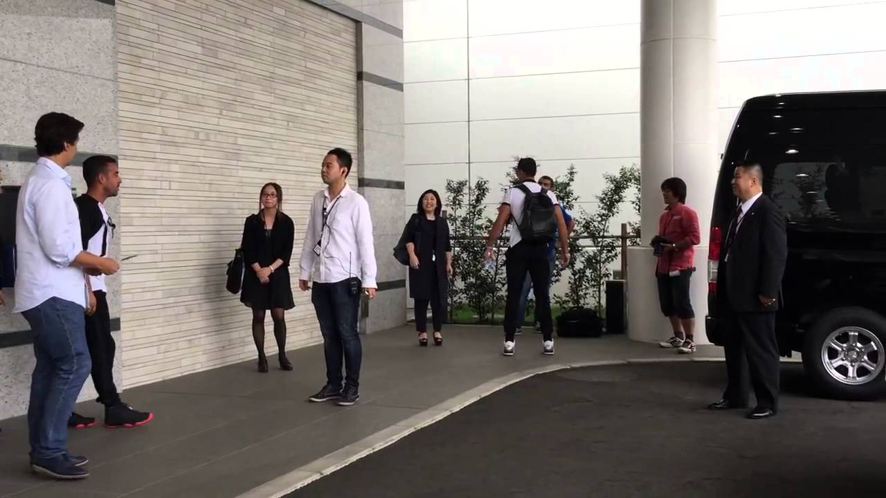 Cristiano Ronaldo arrives in Tokyo, Japan | 06-07-2015 [HD] - YouTube