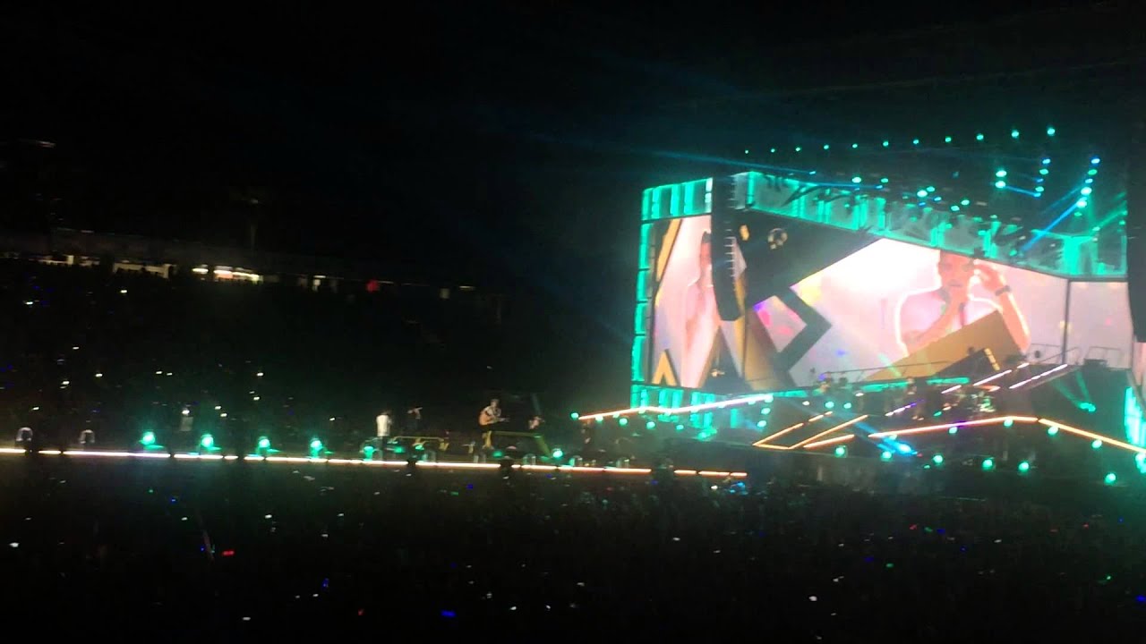 One Direction - Ready to run OTRA SYDNEY AUSTRALIA 7/2/15 - YouTube