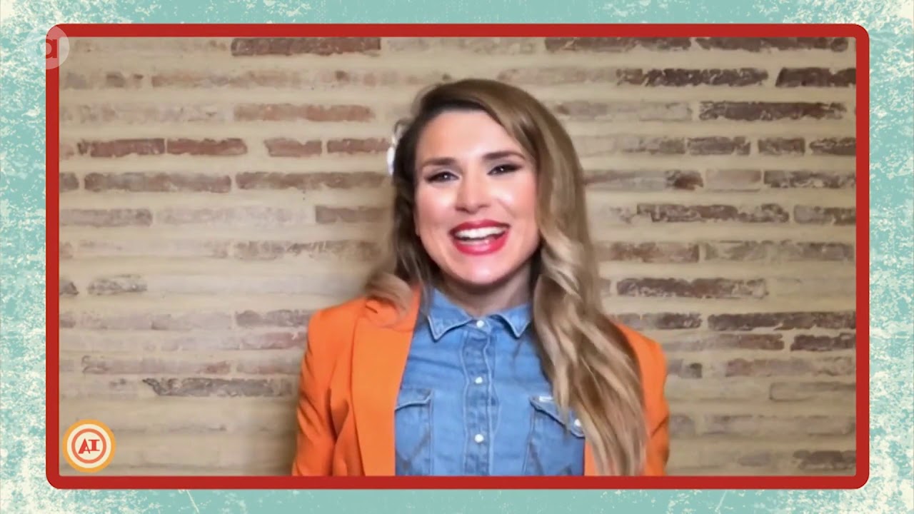 Maria Fuster: 'En ta casa o en la teua' - Assumptes Interns - YouTube