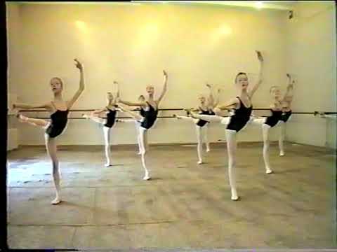 Vaganova Academy Level 3, year 1994 - Ronde jambe a terre on the centre.