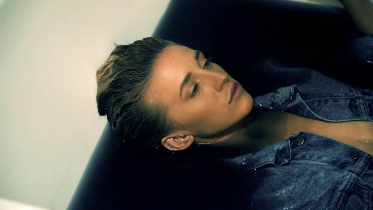 MILEY CYRUS LOOKALIKE!? and a shoot w Stephanie Stack - YouTube