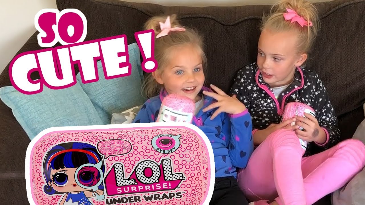Cousins open LOL Eye Spy Dolls Together ! - YouTube