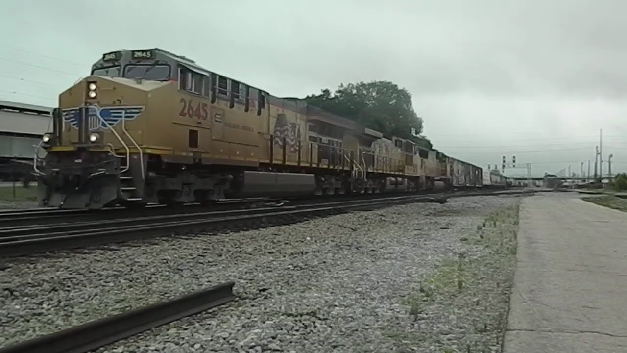 UP 2645 Leads Mixed Freight - 5/18/2023 - YouTube