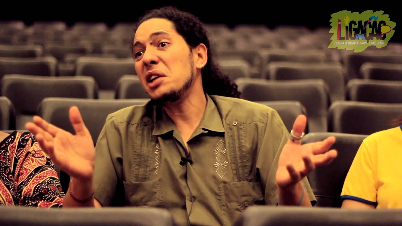 O escritor angolano Ondjaki fala ao Ligação - YouTube