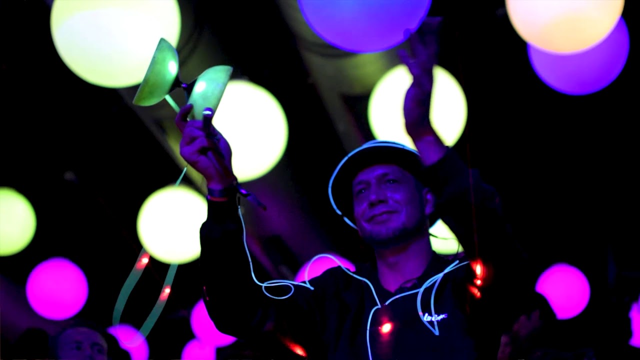 Stickman Mike @ Big Rave Odysey (Lauter Unfug) - YouTube