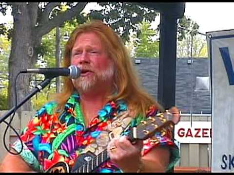 Westside Steve Simmons sings the Great Lakes Song - YouTube