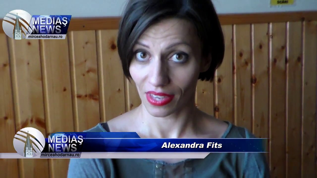 Alexandra Fits la Medias - YouTube