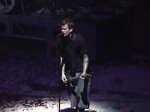 blink-182 LIVE Earth Angel - Minneapolis 2002 (Digital8 Master RARE)