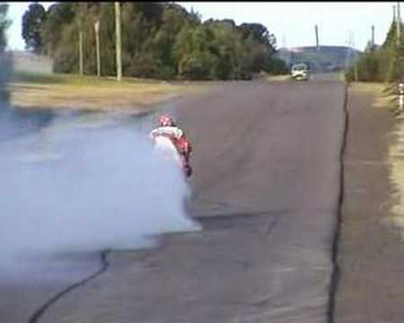 Burnout - R6 long rolling burnout - YouTube