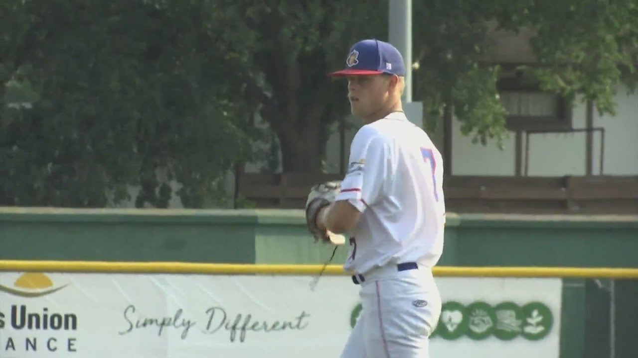 Baseball: Hot Tots Bust Losing Streak Against Moondogs - YouTube