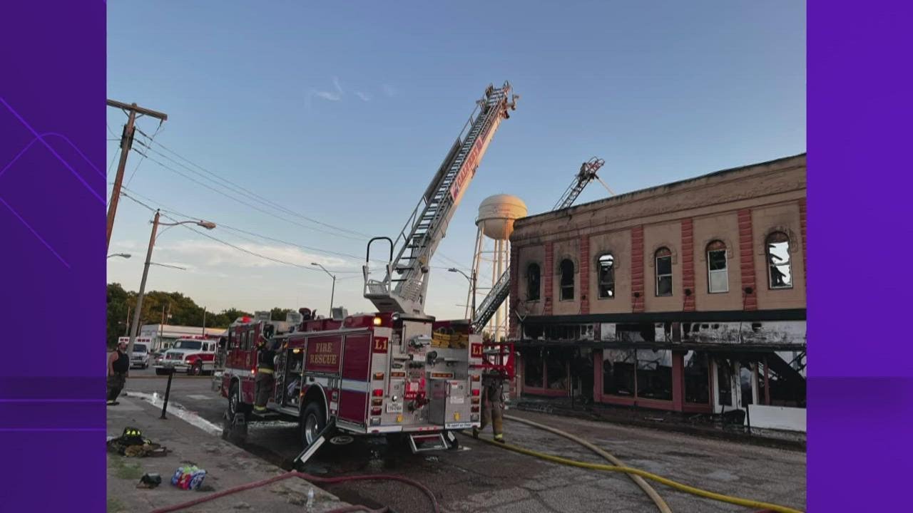 Downtown Marlin remains closed after massive fire Sunday - YouTube
